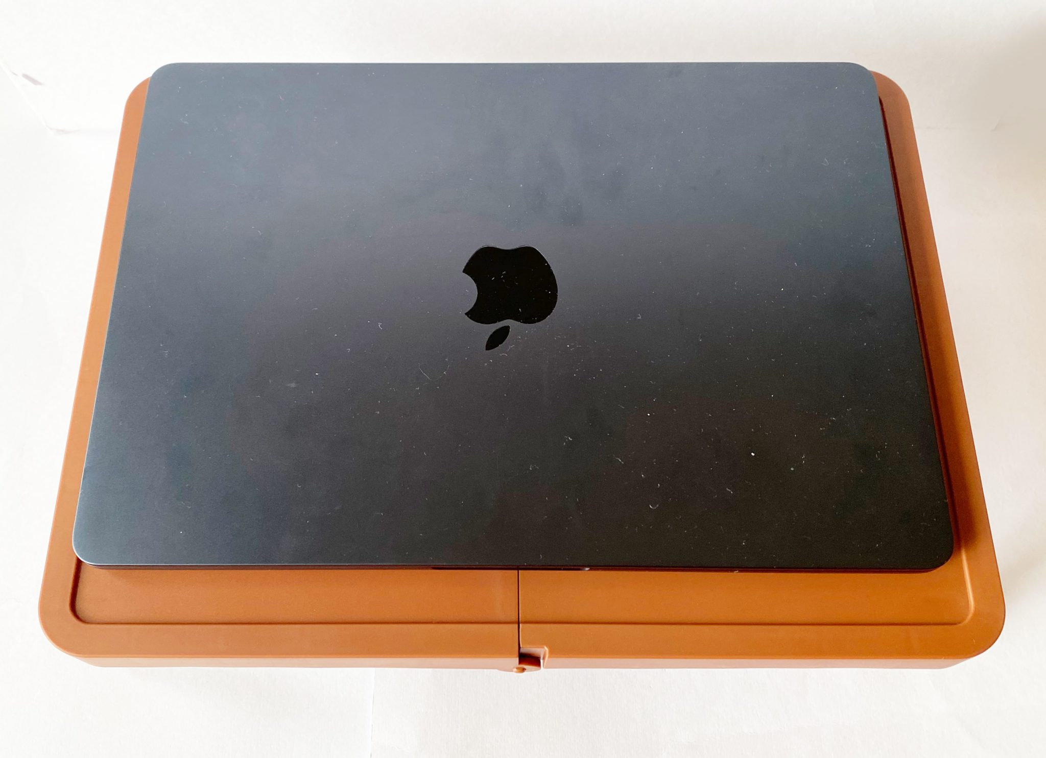 【フラゲレビュー】MonoMaster（モノマスター）2023年9月号《特別付録》PEANUTS（ピーナッツ）スヌーピーデザインの コーヒーテーブル | 付録ライフ