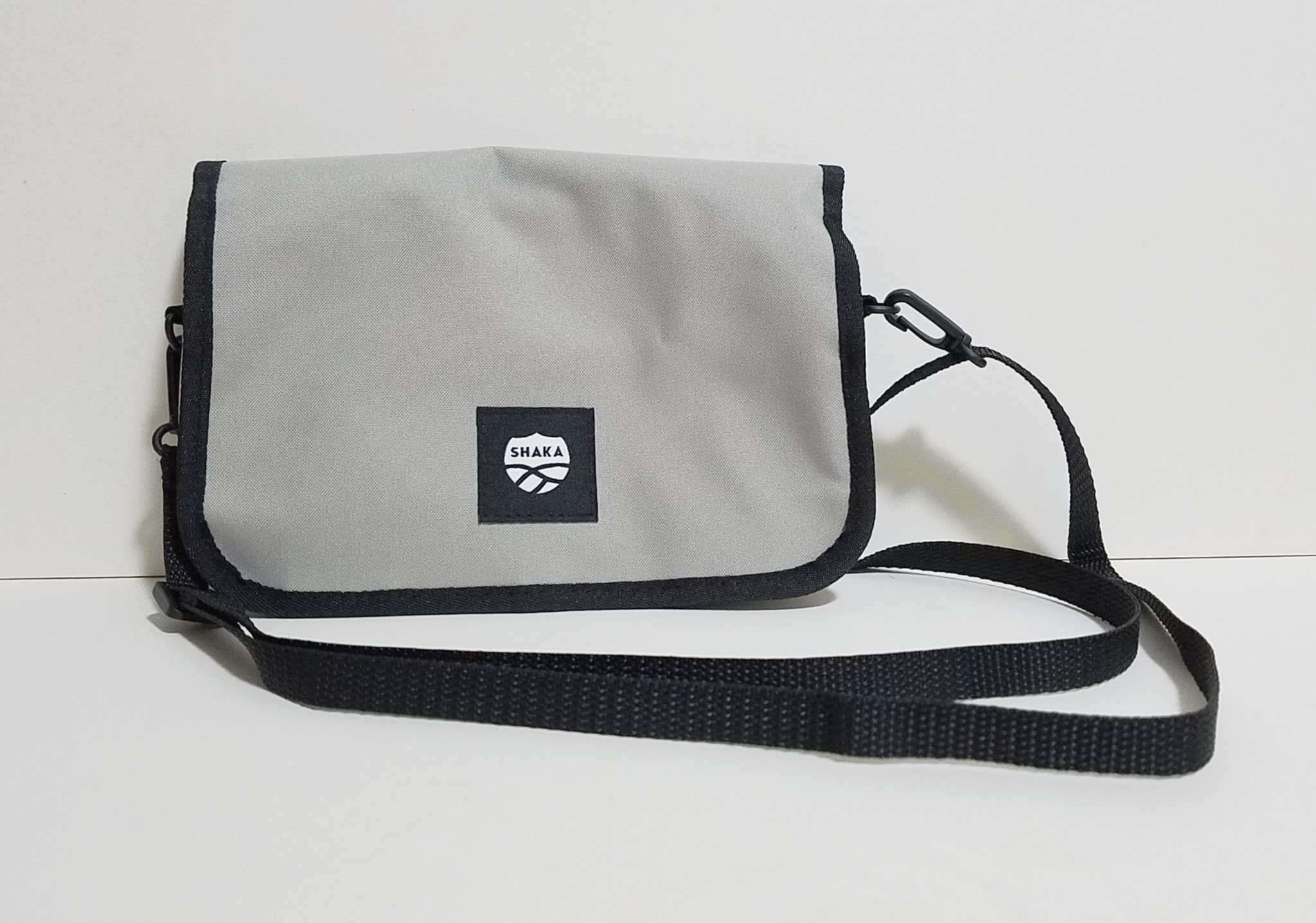 【フラゲレビュー】MonoMax（モノマックス）2023年9月号増刊号《特別付録》シャカ 吊るしても使える！ 万能ショルダーバッグ | 付録ライフ